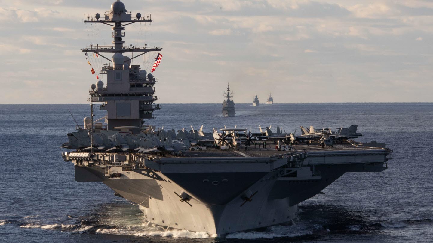 Svenska sjöofficerare tjänstgör på USS Gerald R. Ford Carrier Strike ...