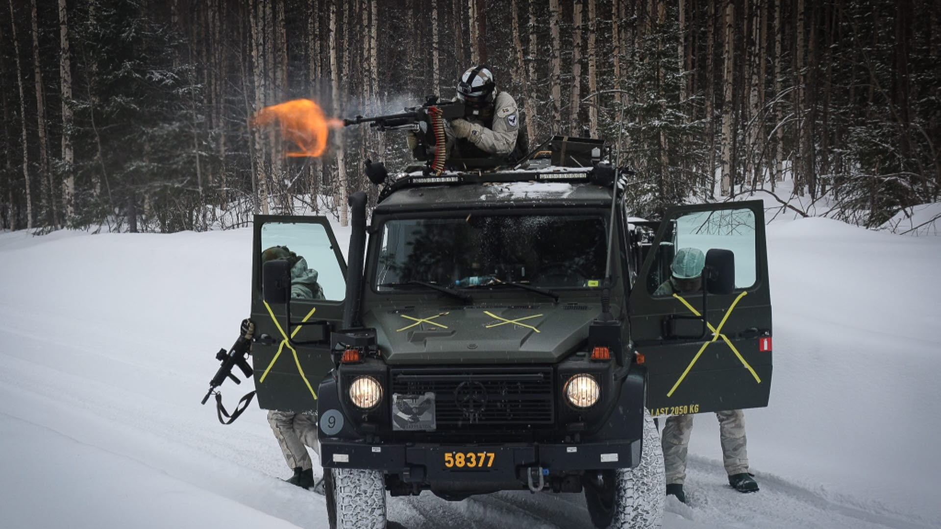 Pansar- och jägarstrid stärker låset i norr - Försvarsmakten
