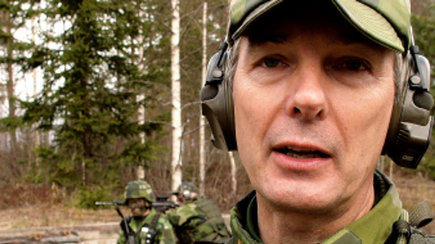 Ingen tid att klia sig i huvudet - Försvarsmakten