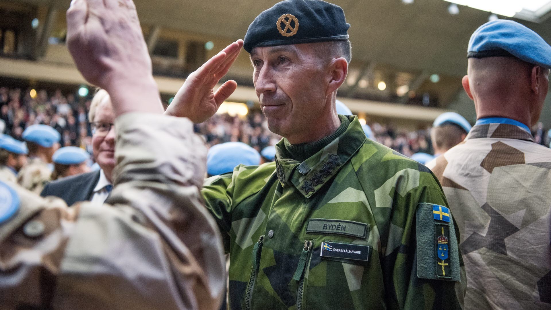 Supreme Commander Micael Bydén is Leader of the Year 2021 - Swedish ...