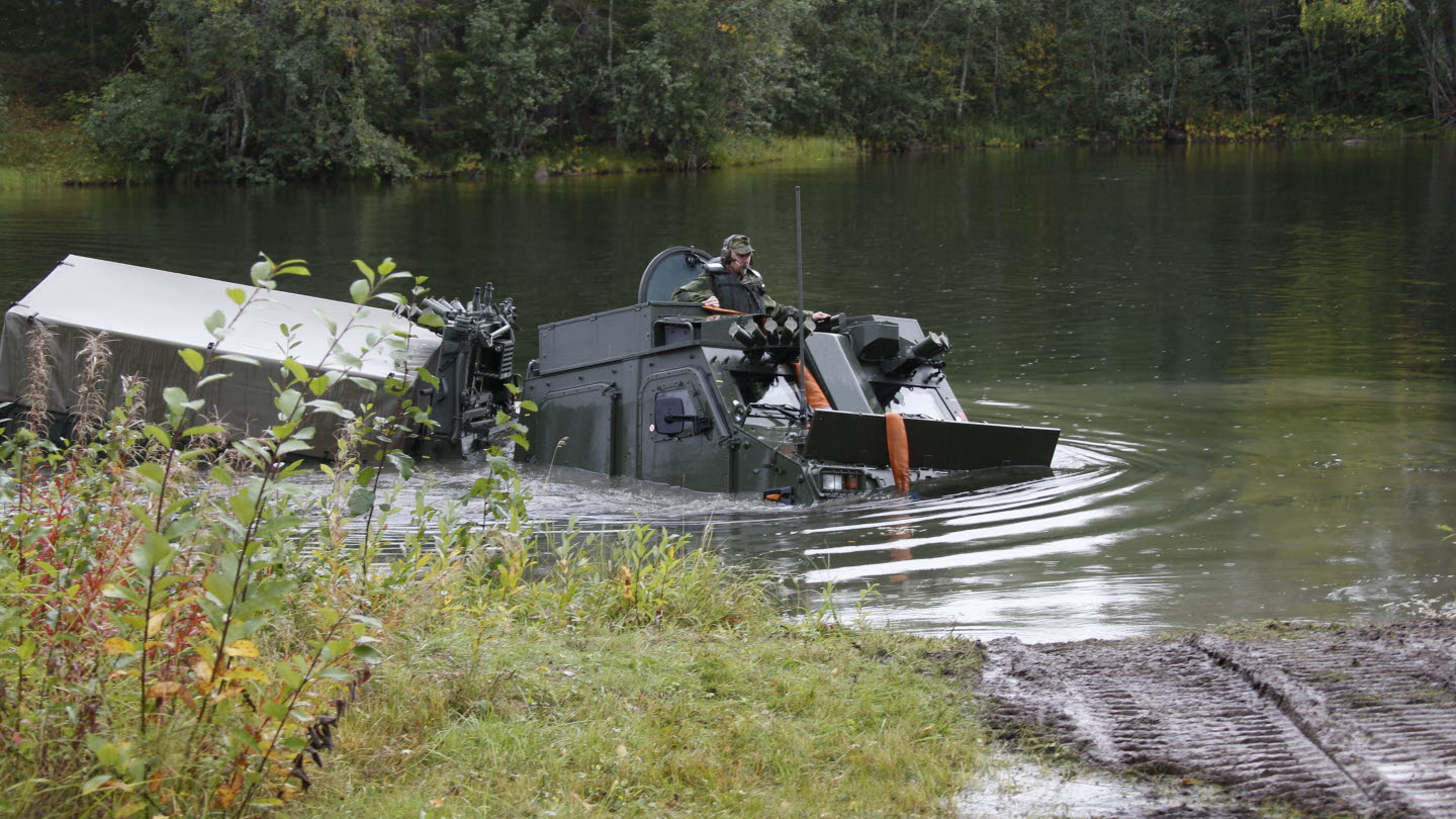 Gedigen bandvagnsinstruktörskurs - Försvarsmakten
