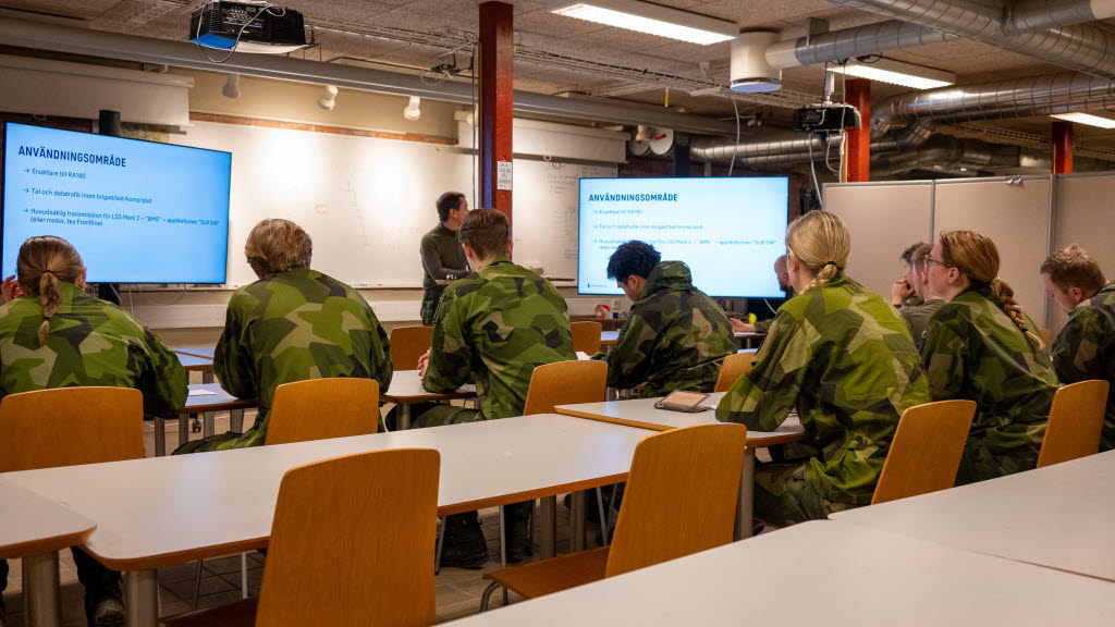Utbildning på nytt ledningsstödsystem - Försvarsmakten