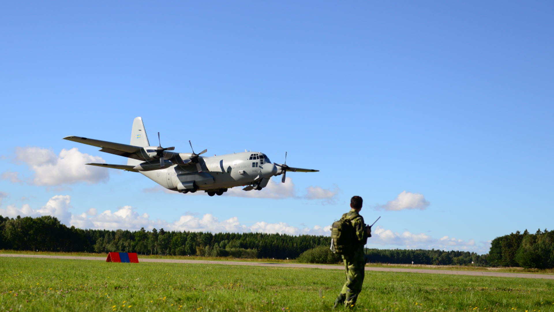 Högtflygande planer inför Aurora 17 - Försvarsmakten