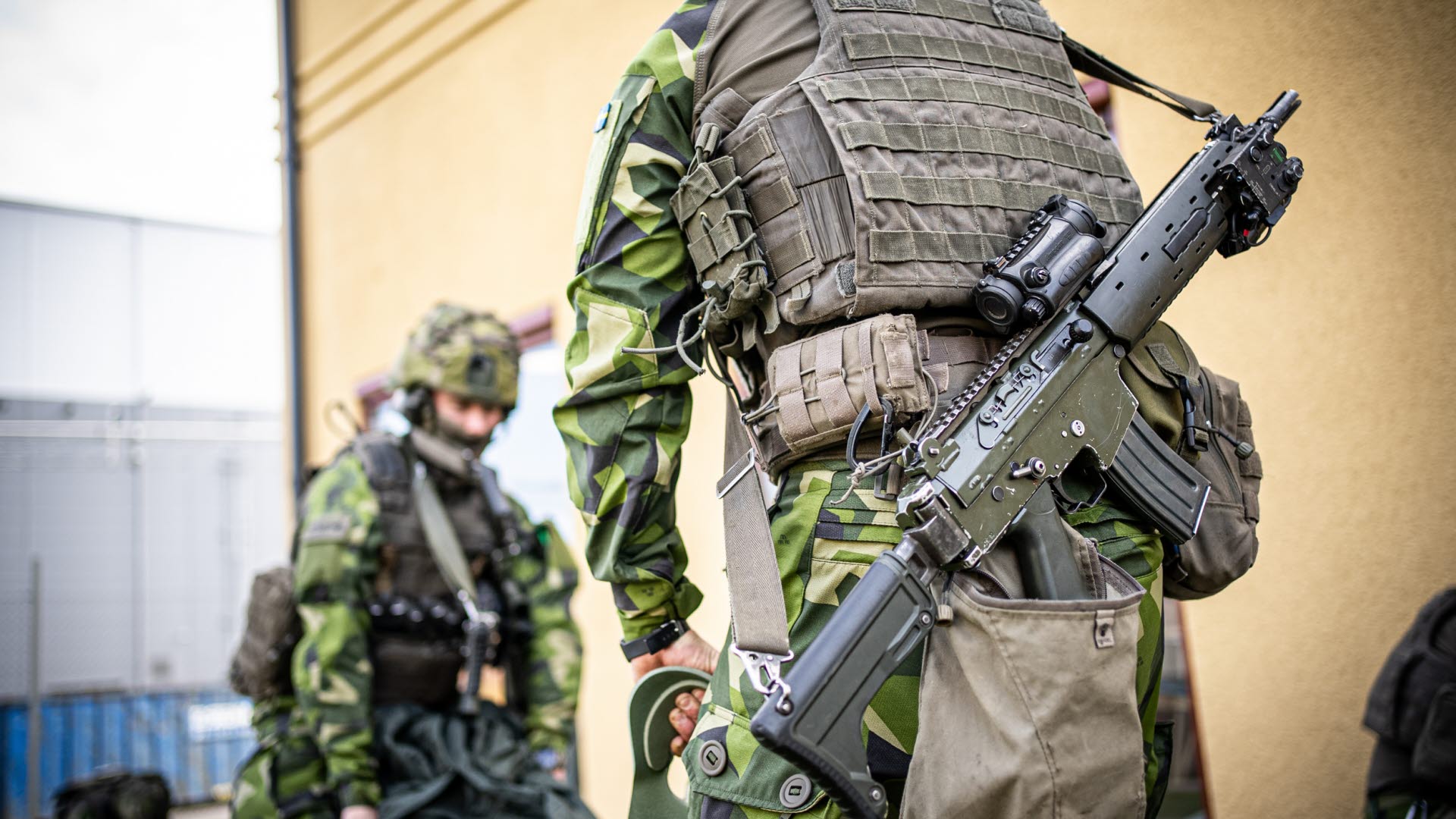 Här är de första soldaterna med nya uniformen - Försvarsmakten