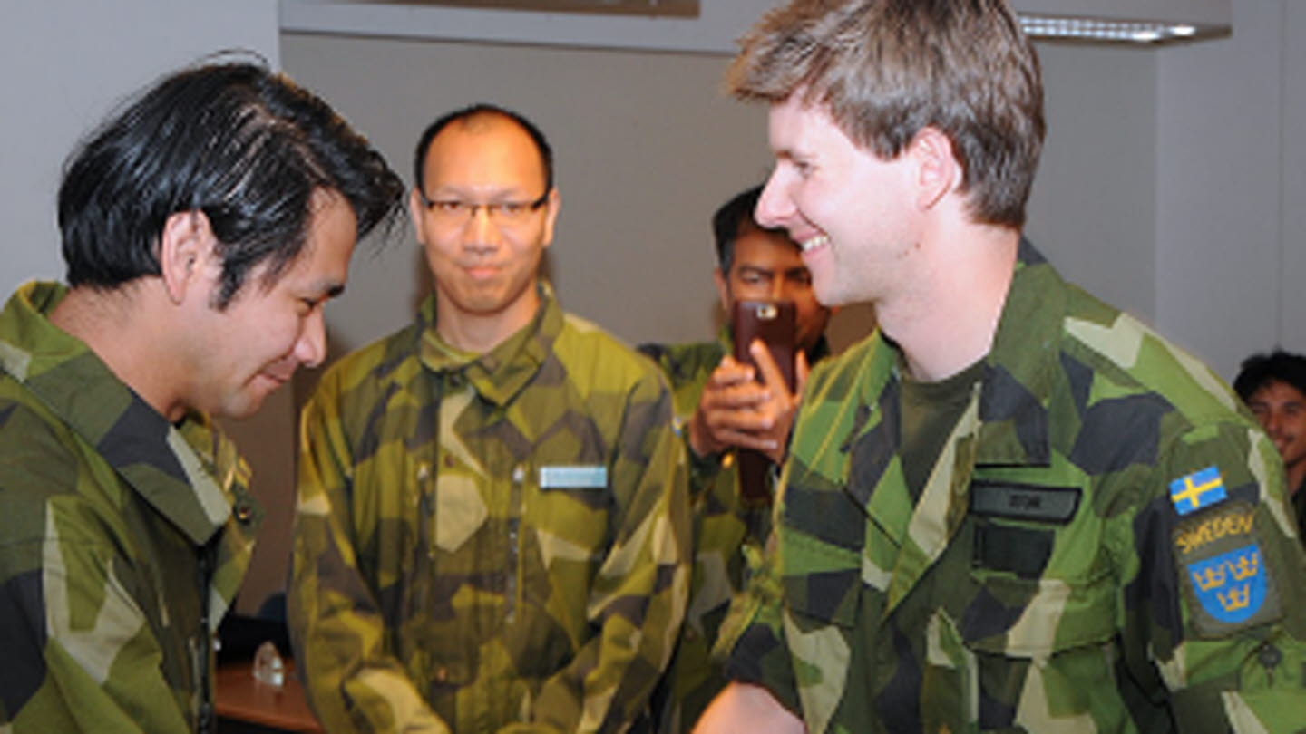 Utbildning av thailändska tekniker klar - Försvarsmakten