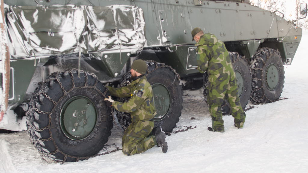 Hårda vintertester i rätt miljö ger tydliga svar - Försvarsmakten