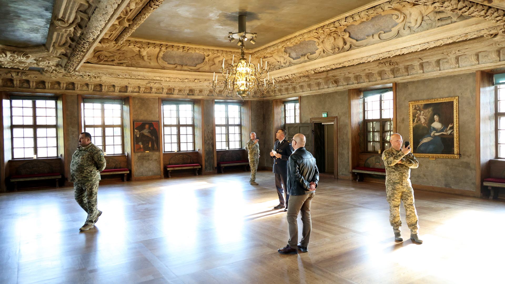 Representanter för Ukrainas officersutbildning besökte Karlberg ...