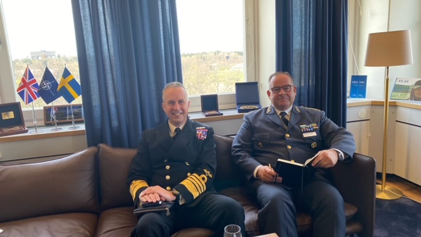 Sveriges roll i alliansen diskuterades med Nato-toppchef - Försvarsmakten