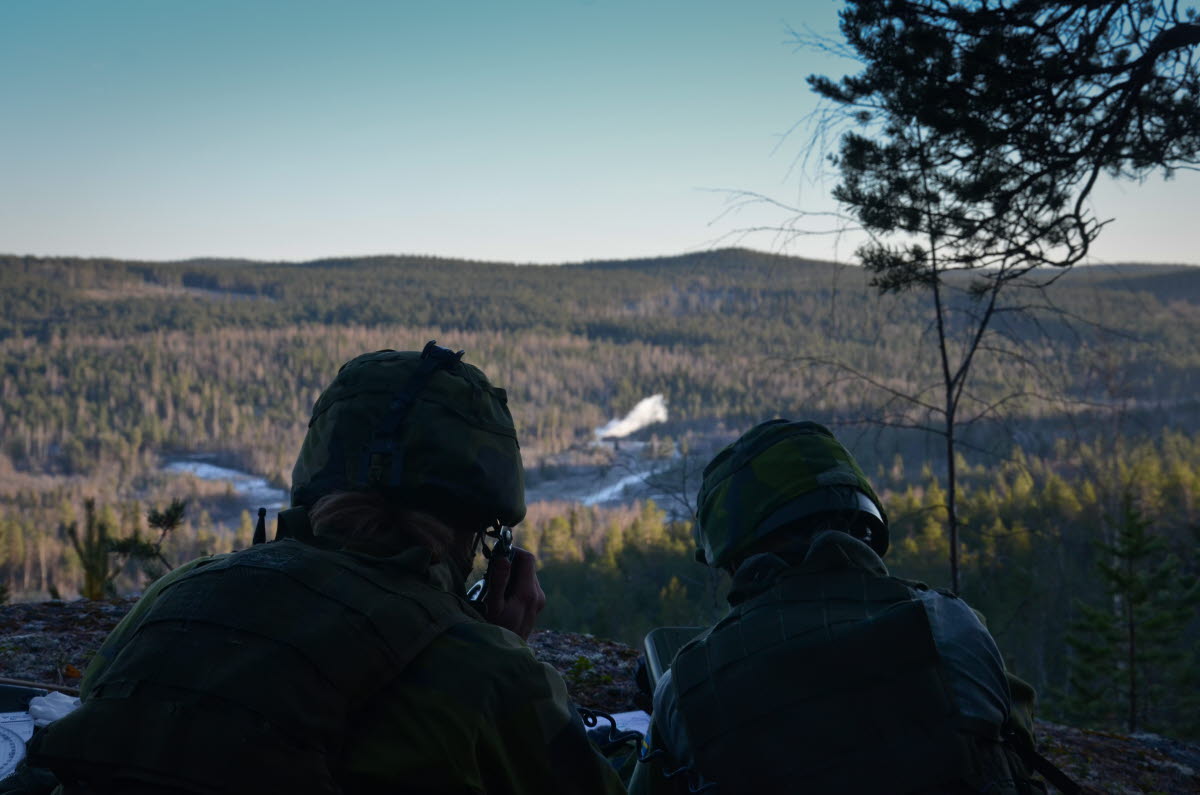Indirekt eld med precision - Försvarsmakten