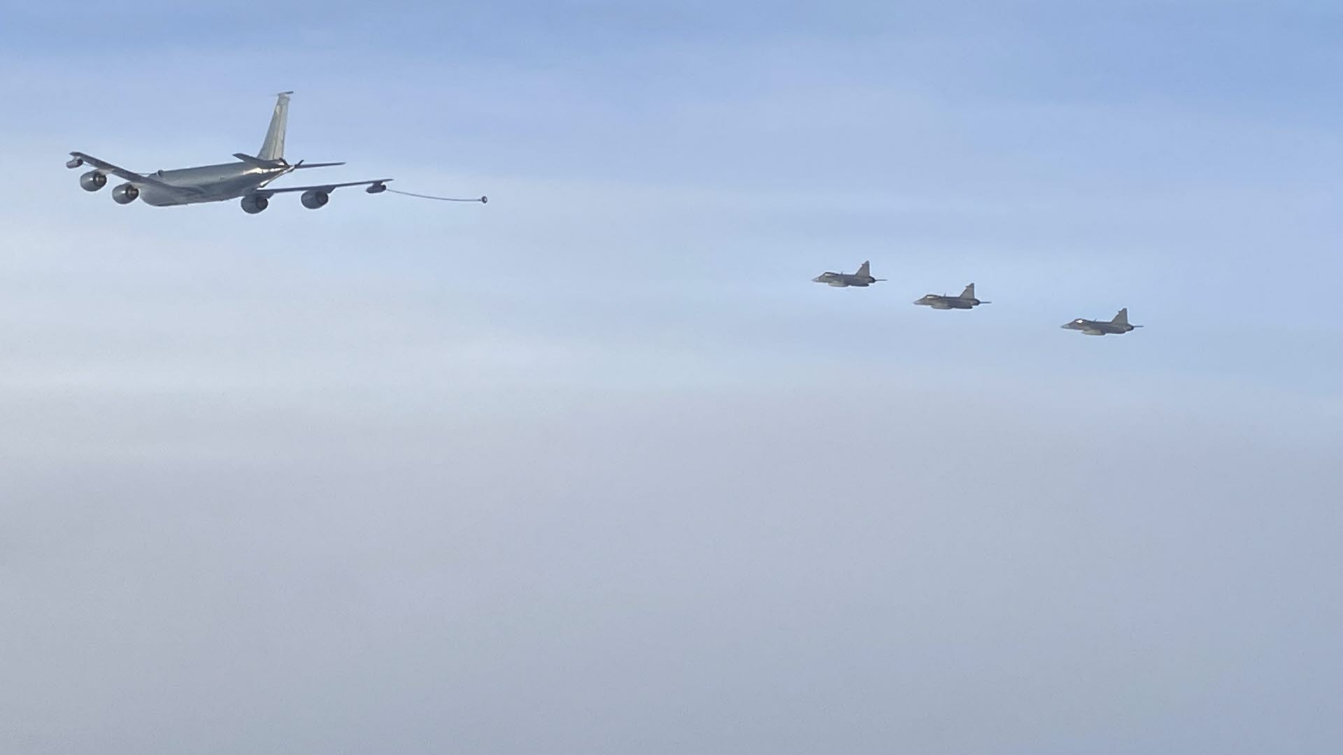 Ledda av Nato – Svenska och finska stridsflyg över Baltikum - Försvarsmakten