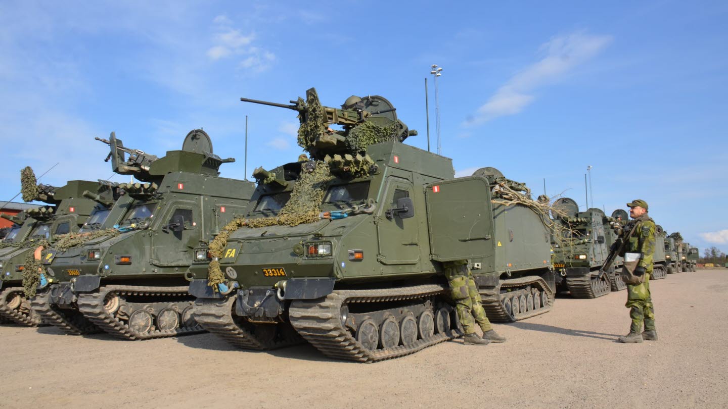 Försvarsmakten får 200 nya bandvagnar - Försvarsmakten