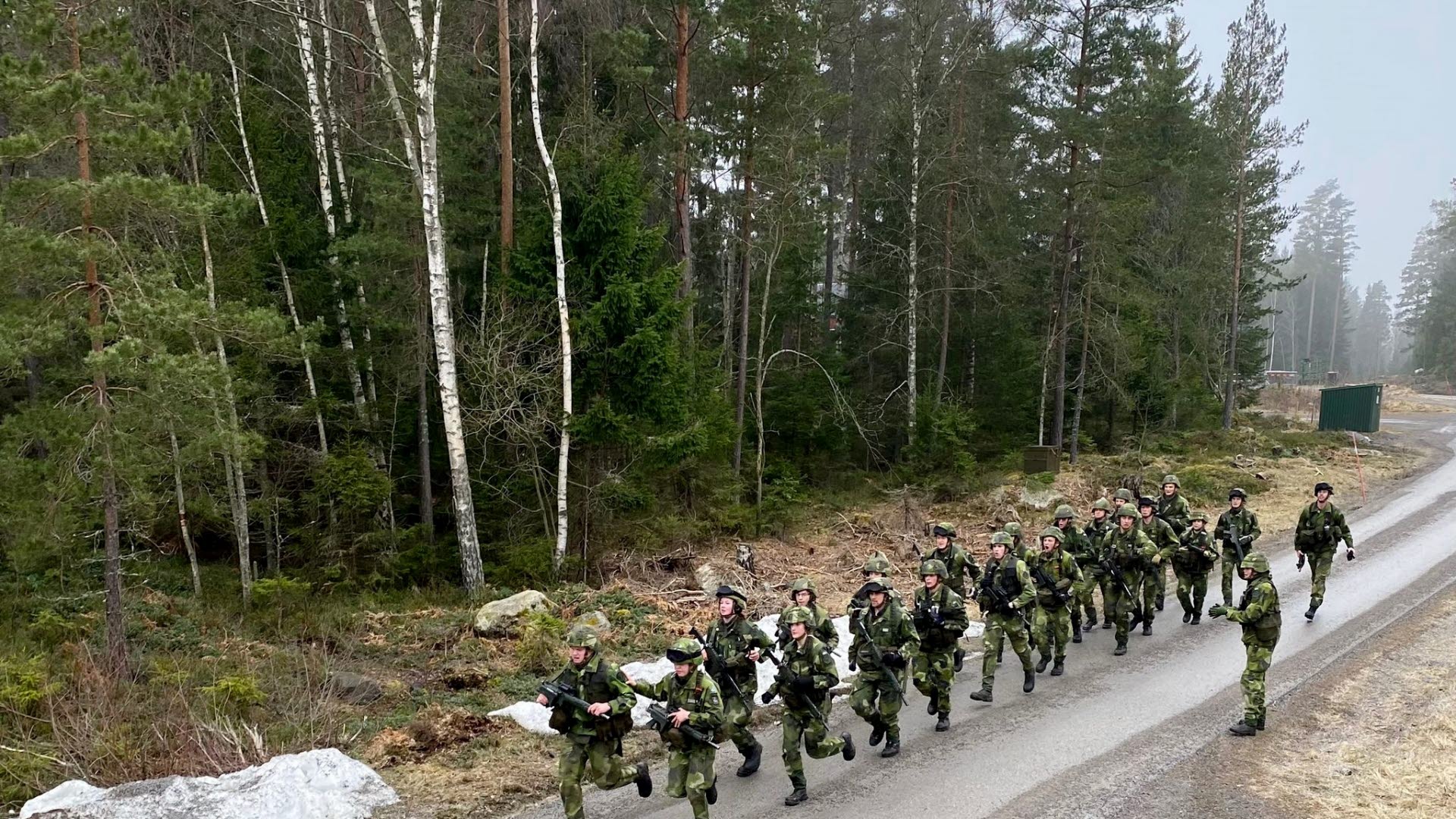 Framtida chefer rustar sig för fysiska utmaningar - Försvarsmakten