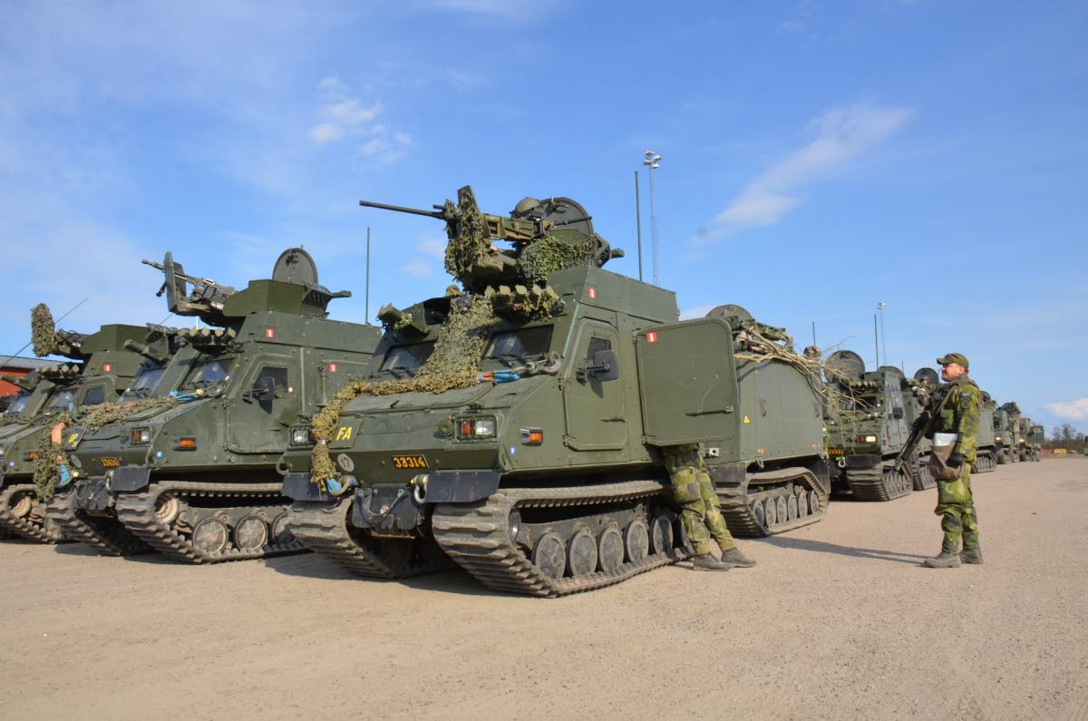 Försvarsmakten får 200 nya bandvagnar - Försvarsmakten