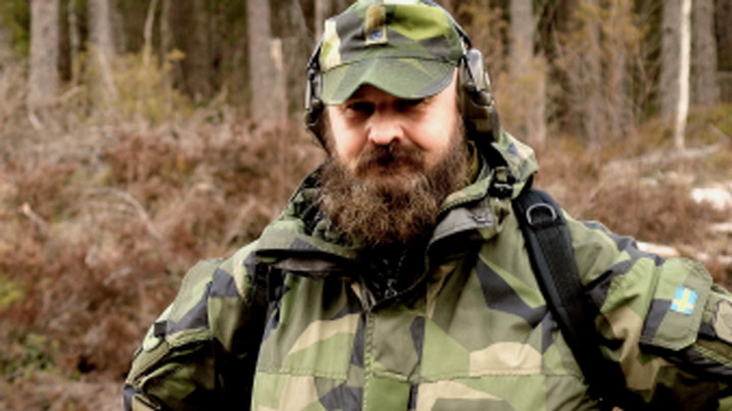 Ingen tid att klia sig i huvudet - Försvarsmakten