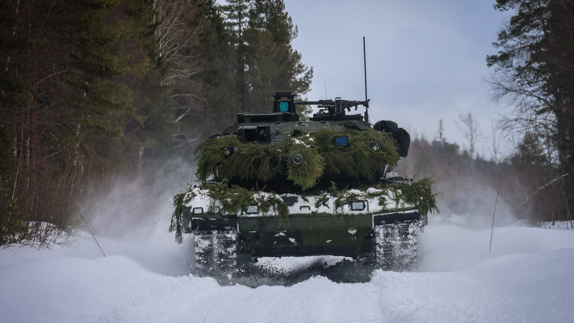 Realistiska strider utan kulor och krut - Försvarsmakten