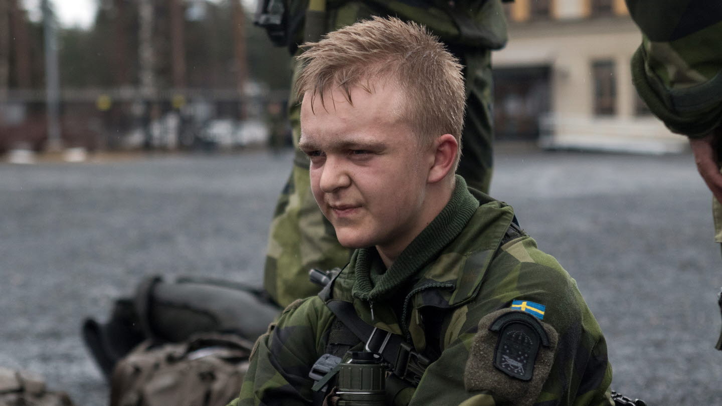 Lynx - ett av stegen på vägen att bli spanare vid I 19 - Försvarsmakten