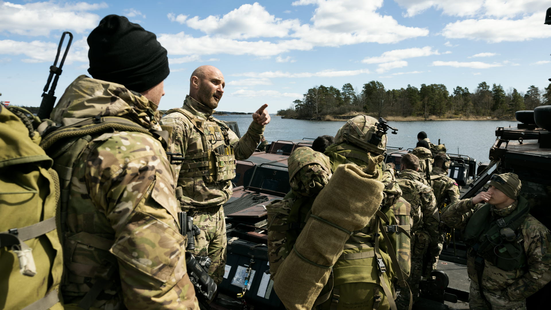 JEF-styrka säkrade Oskarshamns flygplats - Försvarsmakten