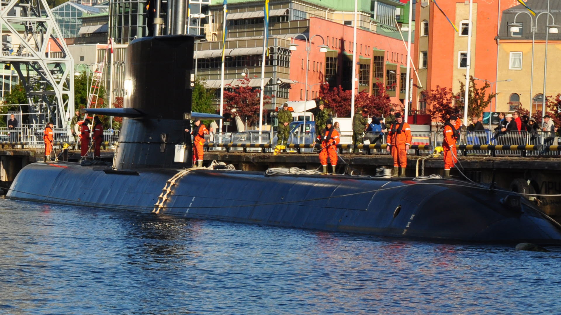 HMS Södermanland dök i Ångermanland - Försvarsmakten