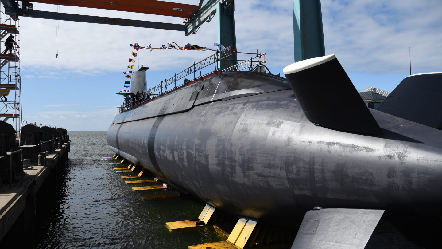 Sjösättning av HMS Gotland - Försvarsmakten