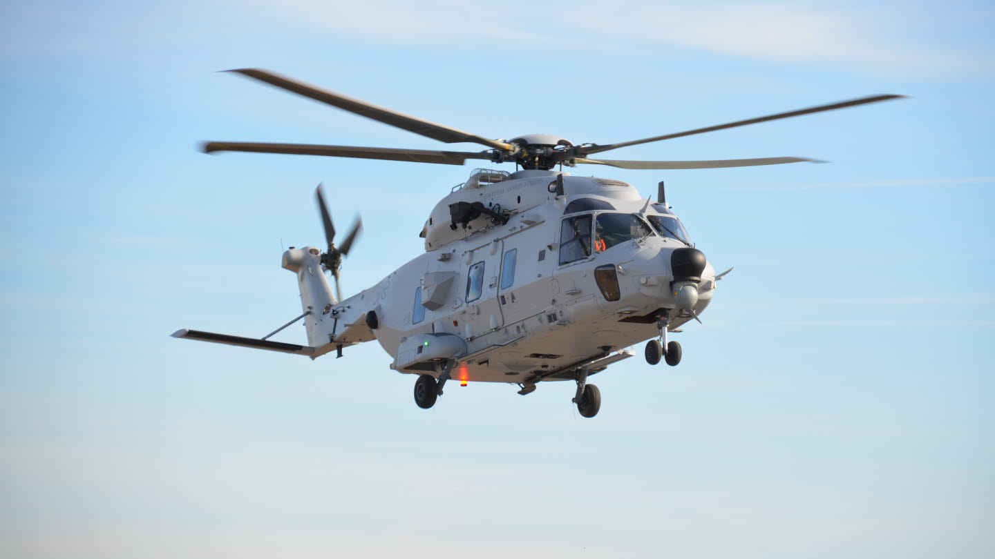 Helikopter 14 deltar i eftersök - Försvarsmakten