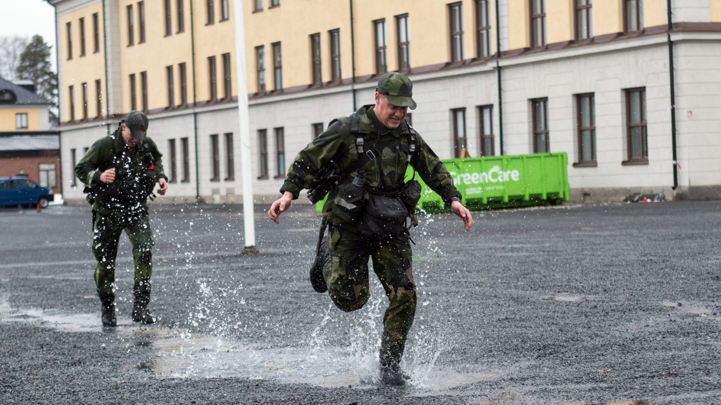 Lynx - ett av stegen på vägen att bli spanare vid I 19 - Försvarsmakten