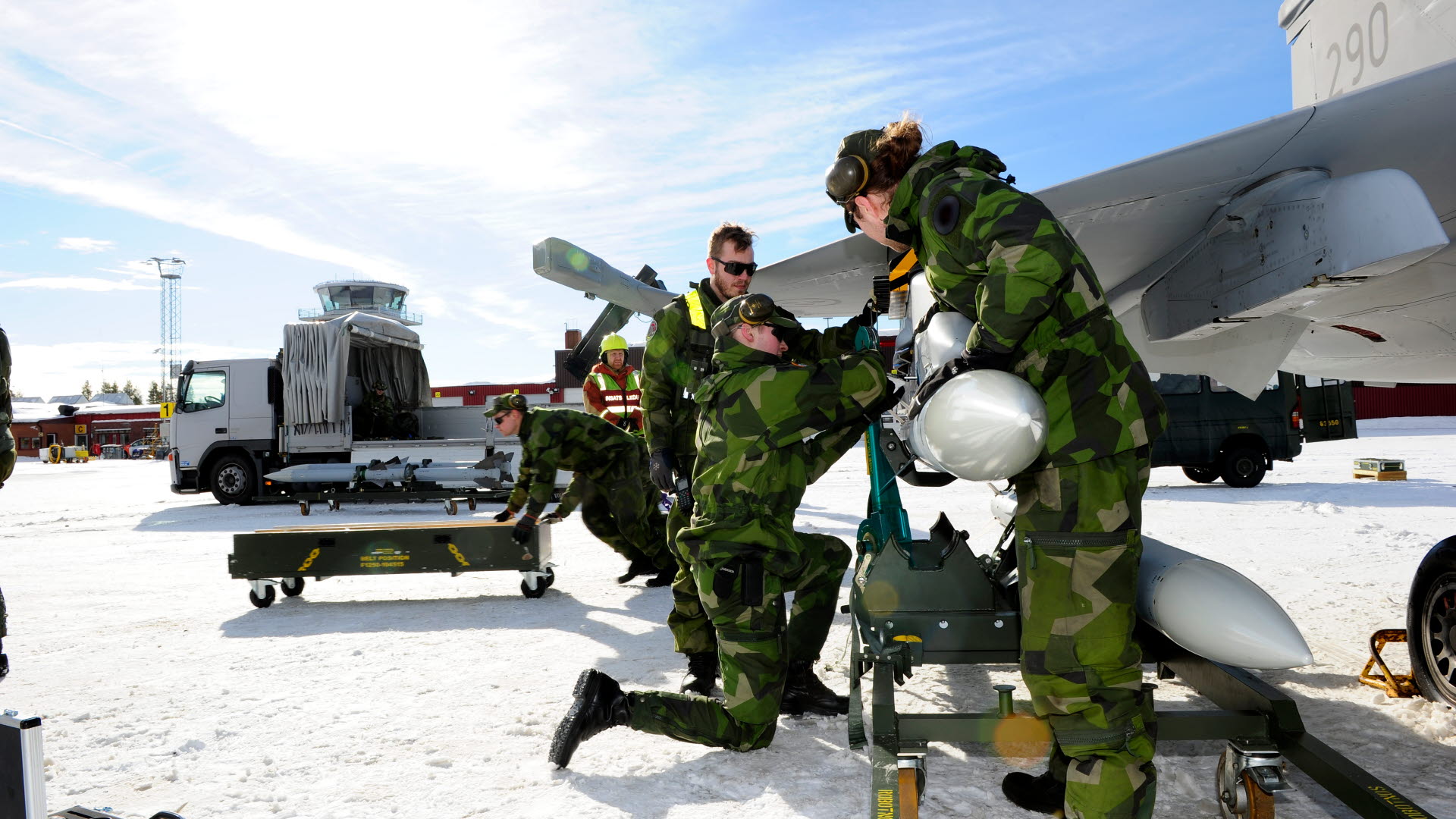 Alla klär i grönt - Försvarsmakten