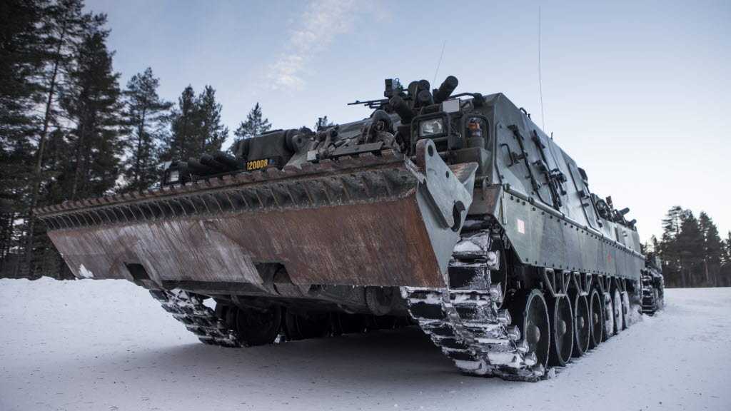 Stridsvagnssoldat – en utbildning som smäller högt - Försvarsmakten