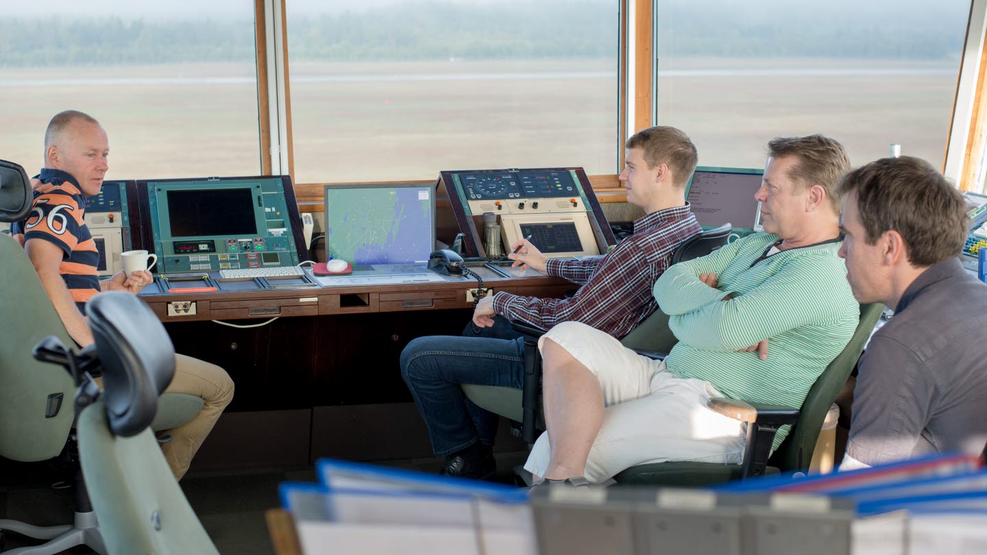 Morgonrutin på Ronneby flygplats - Försvarsmakten