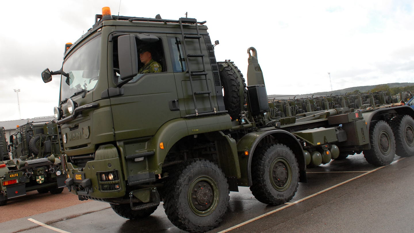 Kurs för nya MAN-lastbilar - Försvarsmakten