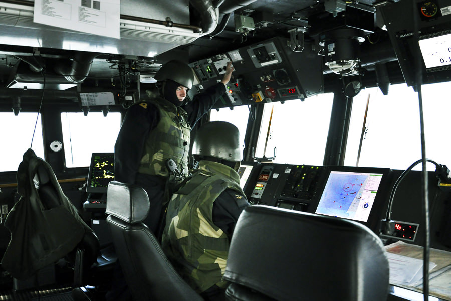 HMS Kullen leder - Försvarsmakten