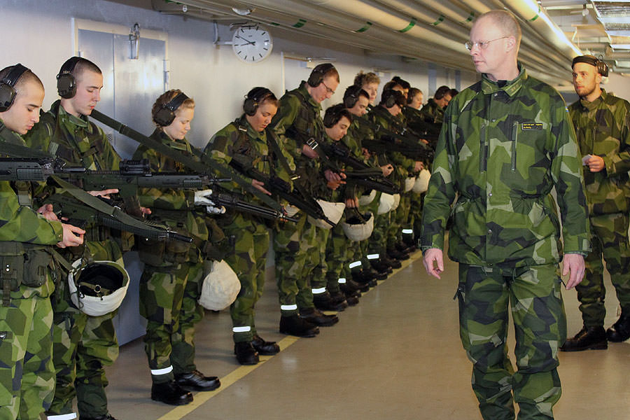 Tajt schema första veckan - Försvarsmakten