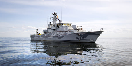 HMS Kullen leder - Försvarsmakten