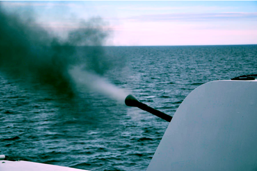 HMS Kullen leder - Försvarsmakten