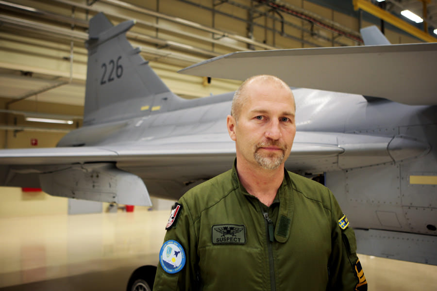 Strid mot Harrier-plan - Försvarsmakten