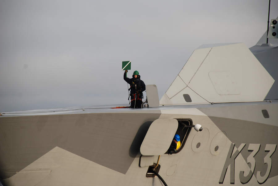 Visbykorvetter bunkrar till sjöss - Försvarsmakten